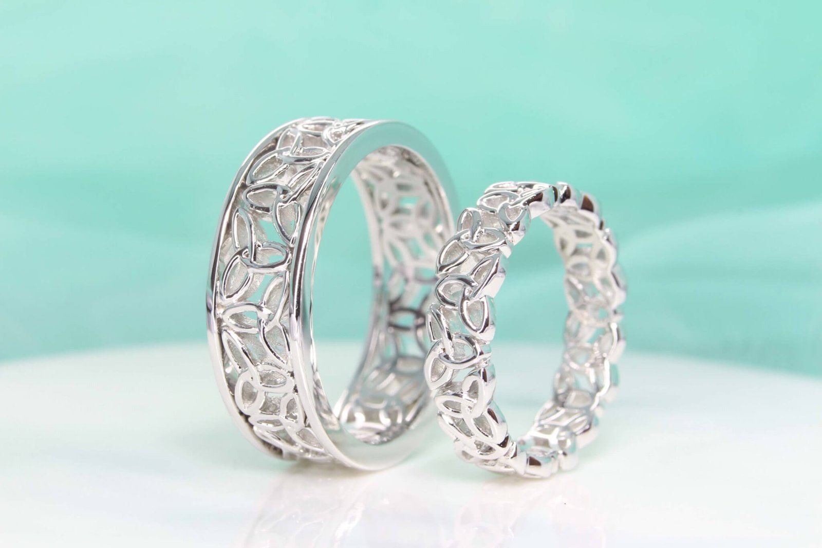 Custom Wedding Bands - Unique & Intricate Gems Wedding Bands